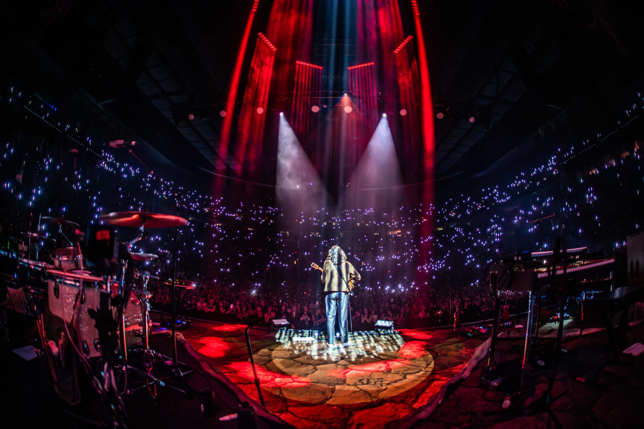 Steven Douglas Chooses Versatile Claypaky Volero Wave Fixtures and the ...